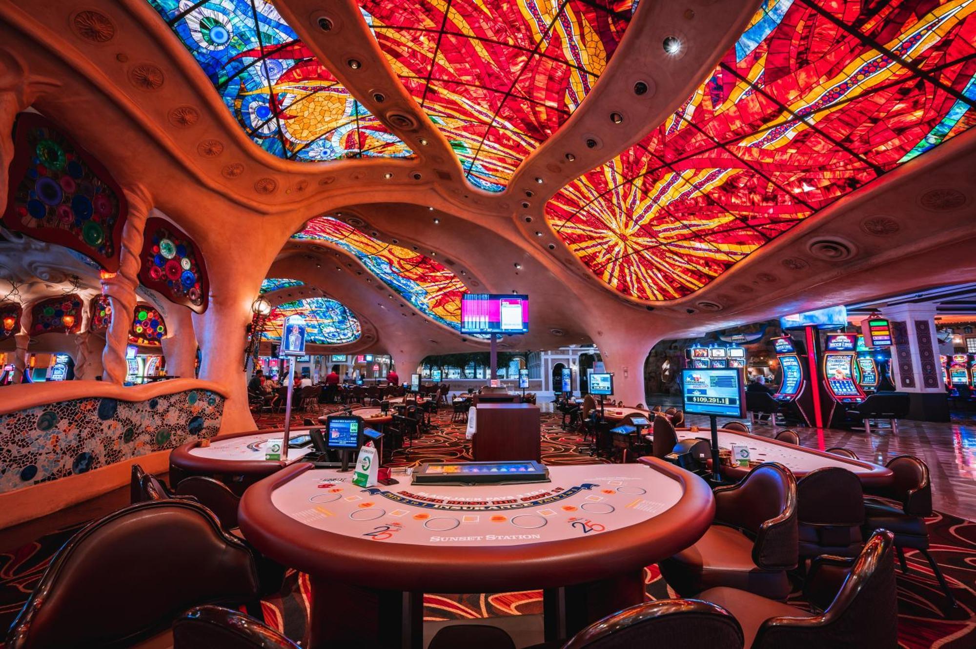 SUNSET STATION HOTEL & CASINO LAS VEGAS | CHOOSE YOUR STAY IN LAS VEGAS | BOOK NOW & SAVE